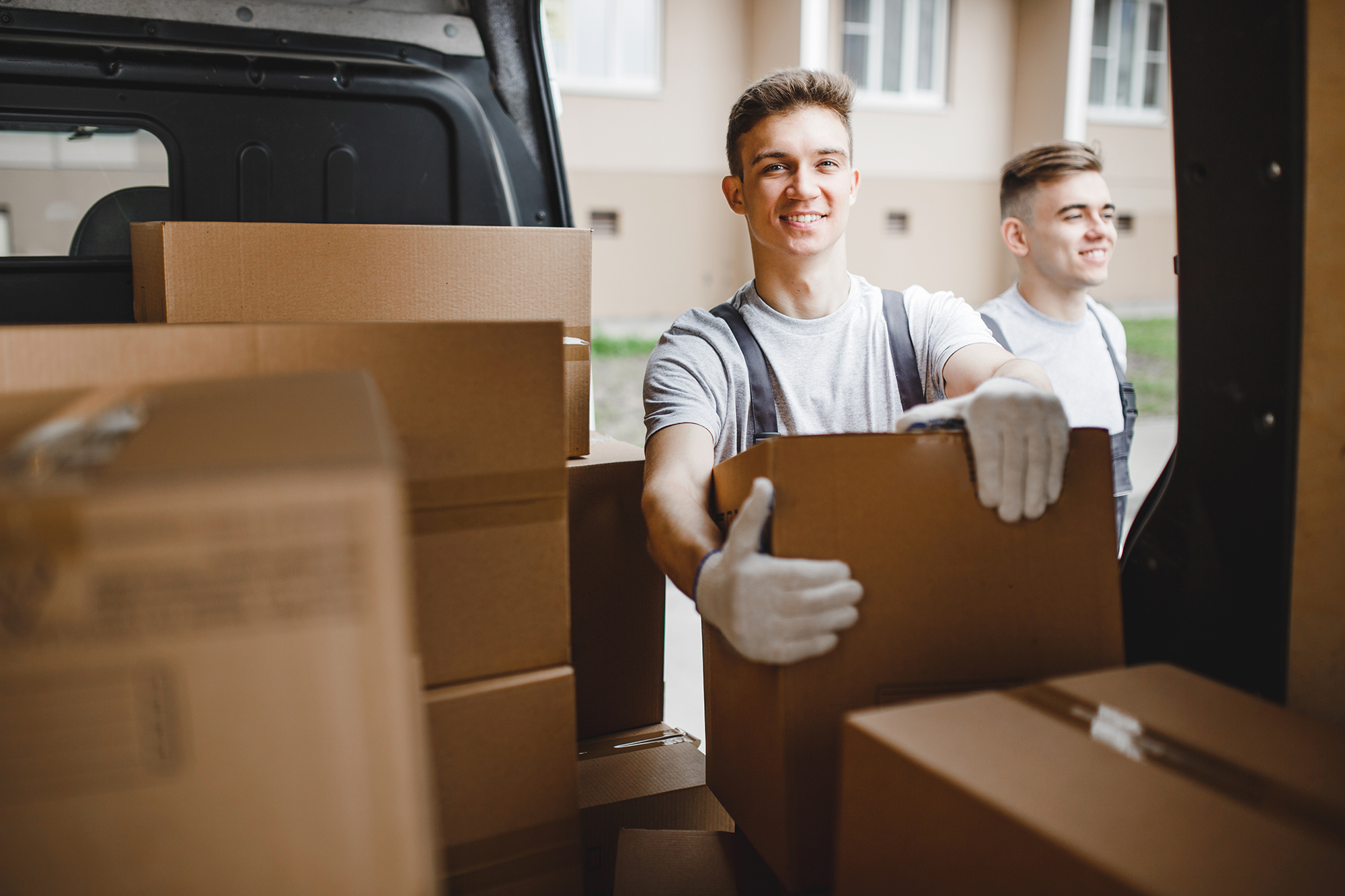 Loading Helpers Moving Service for Stress-Free Moves
